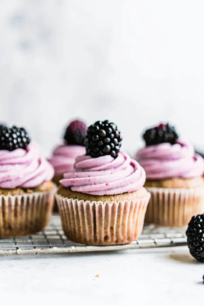 Blackberry Earl Grey Cupcakes (Sophisticated Tea-Infused Recipe)